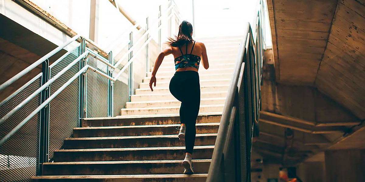 Treino em escadas para melhorar o teu desempenho【HSN Blog】
